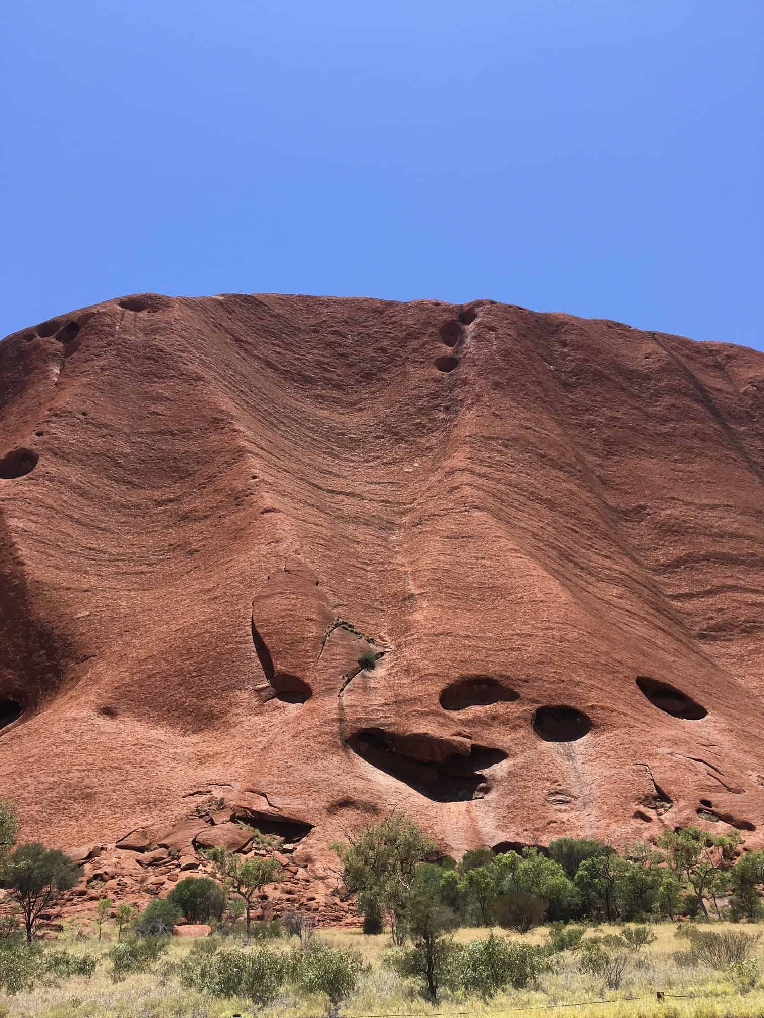 Uluru - The Ultimate Guide To Australia's Red Rock - Brit On The Move™