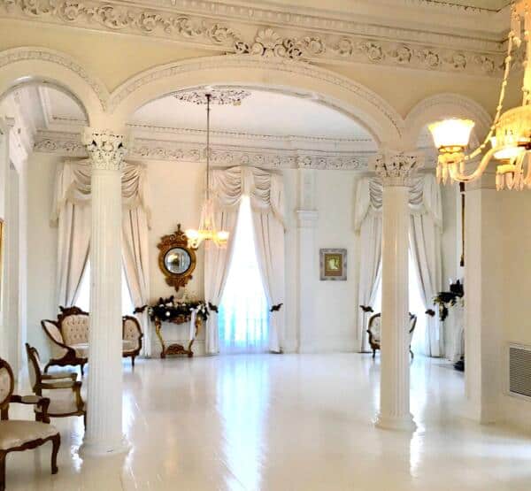 Nottoway Plantation - Why You Should NOT Tour This Plantation