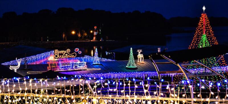 20 Best Places To See Christmas Lights in Florida
