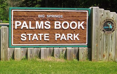 Kitch-iti-kipi - Big Spring in Michigan