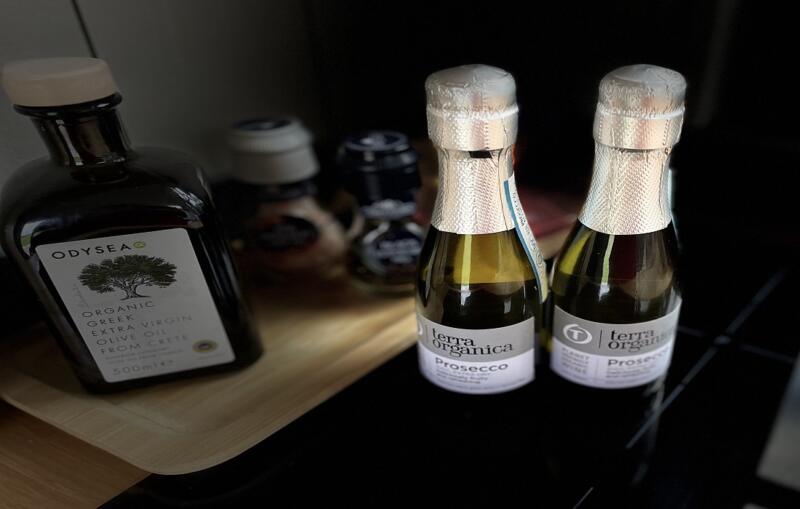 Shepherd's Hut Glamping In Exhall, England